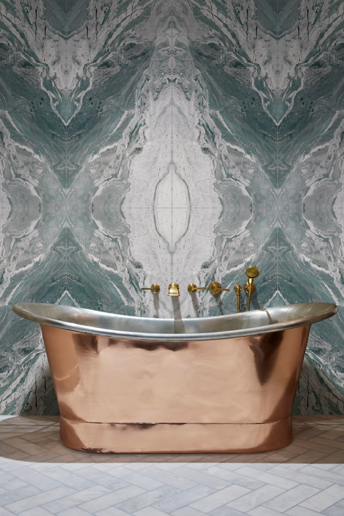 Large Format Porcelain Tiles and Bookmatch Sets at ROCCA